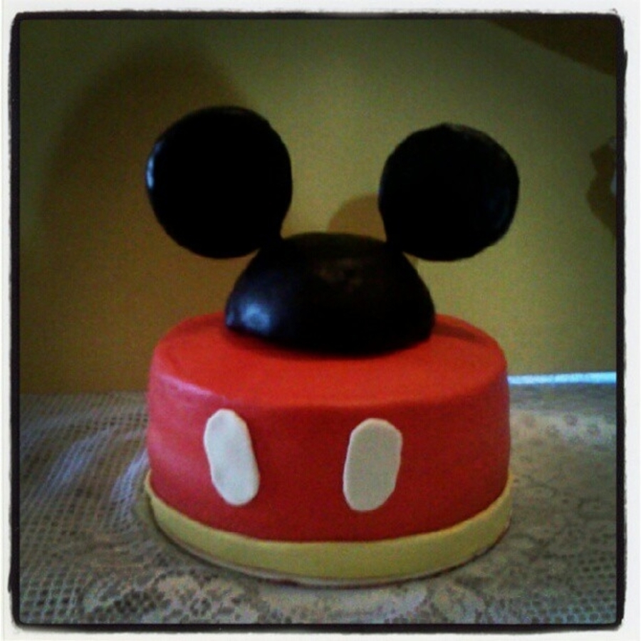 Mickey Mouse Cake - CakeCentral.com