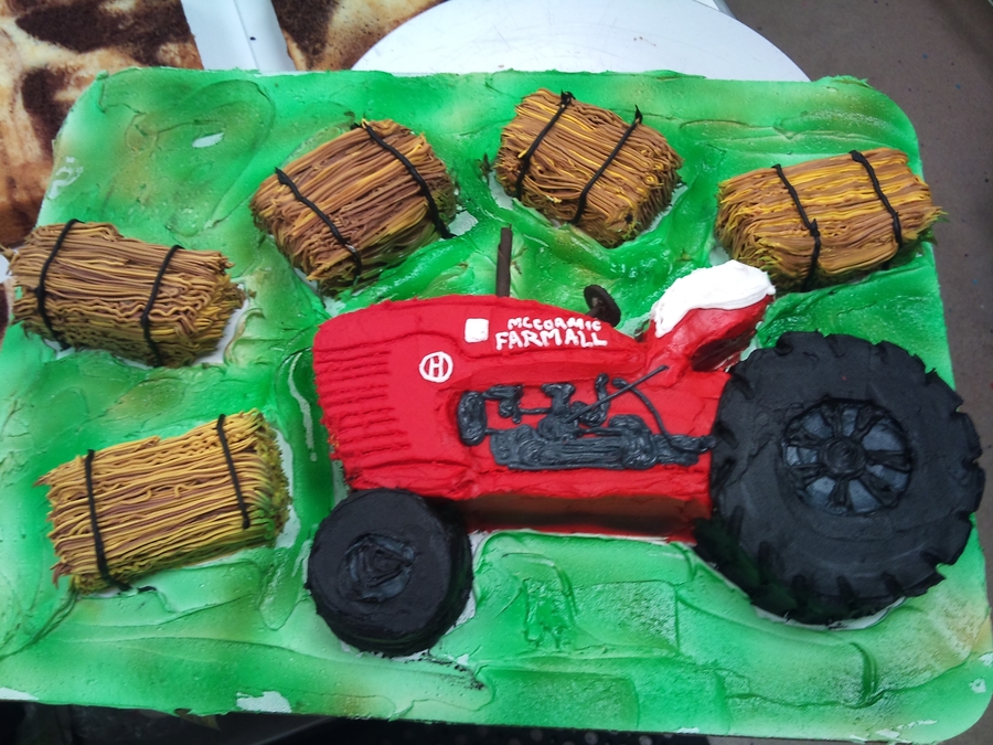 Tractor Cake - CakeCentral.com