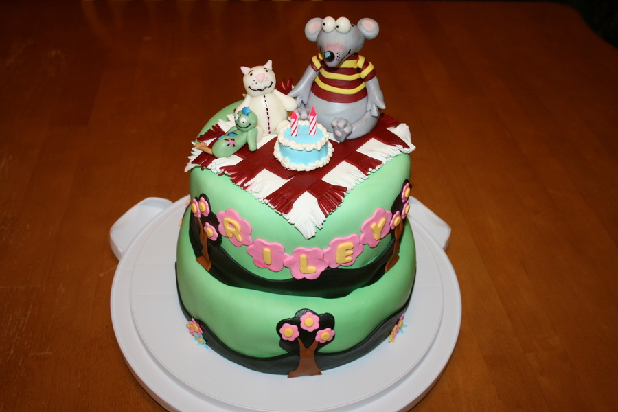 Toopy And Binoo - CakeCentral.com