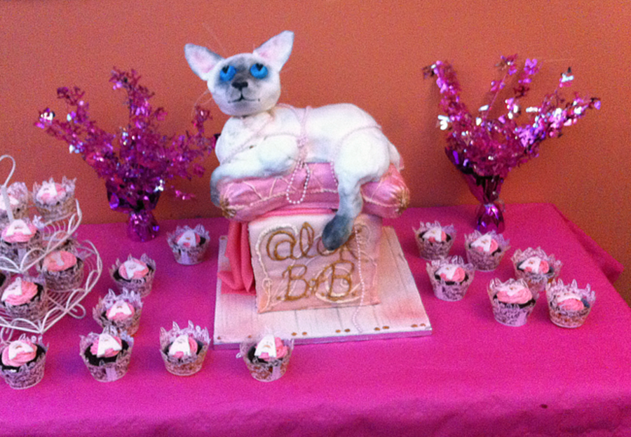 Siamese Cat Cake - CakeCentral.com