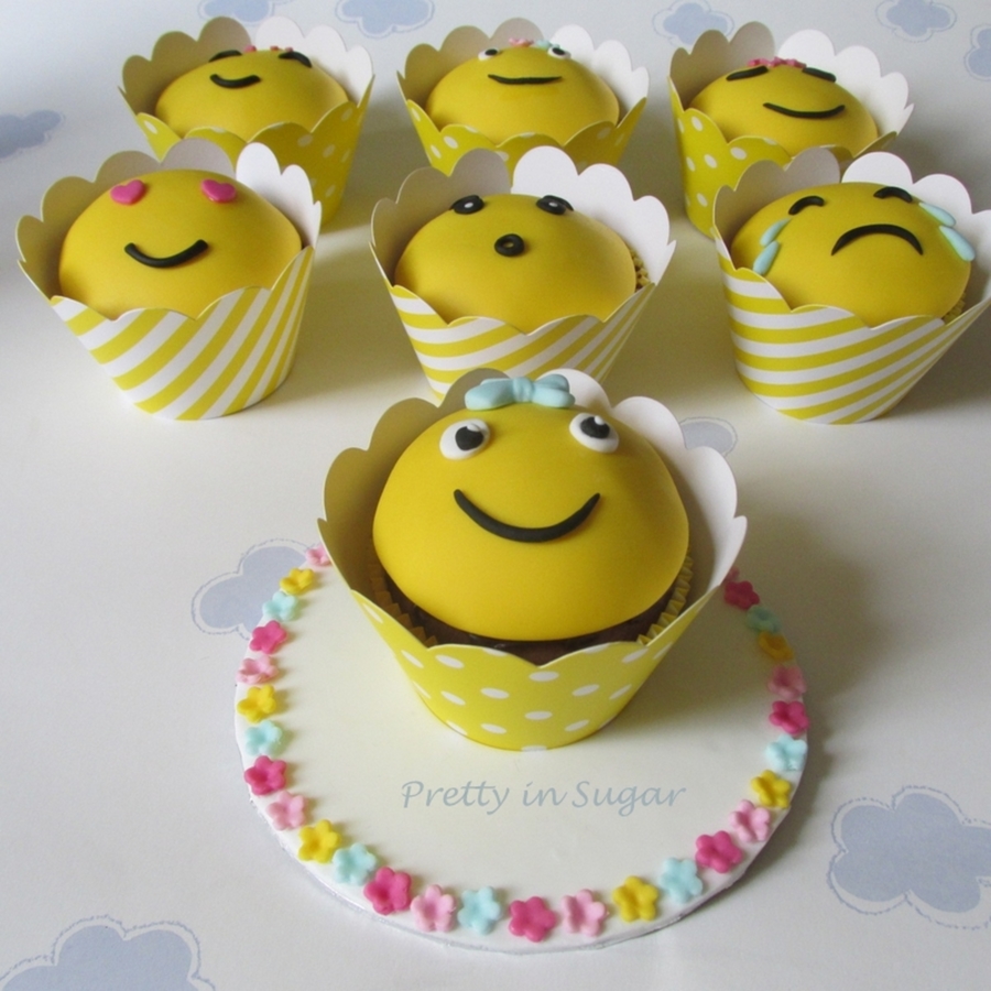 Emoji | Smileys - CakeCentral.com