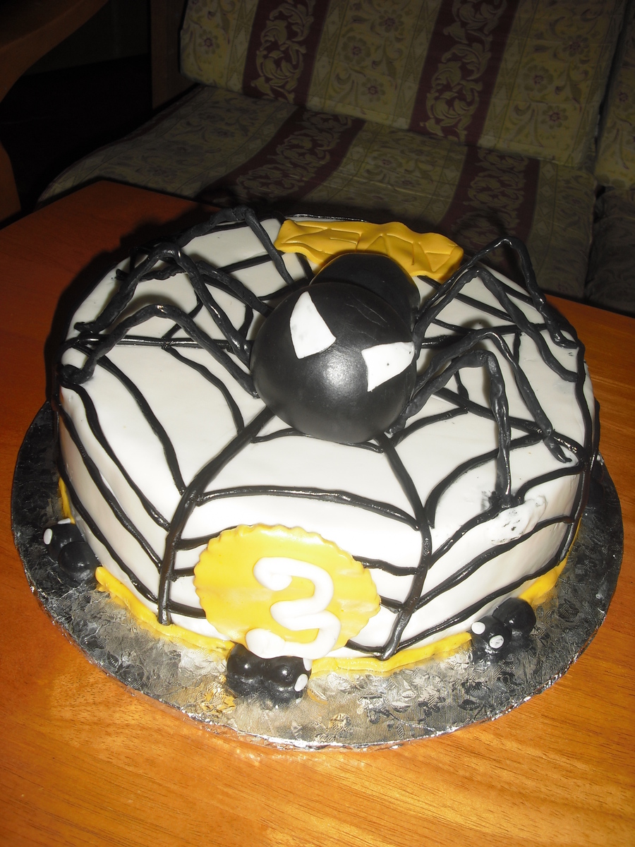 Spider Cake - CakeCentral.com