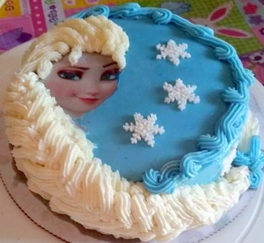 Elsa Cake - CakeCentral.com