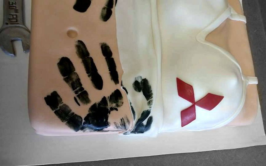 Grease Hands Cake - CakeCentral.com