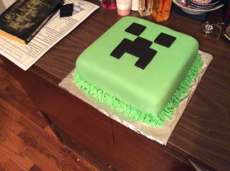 Minecraft Creeper - CakeCentral.com