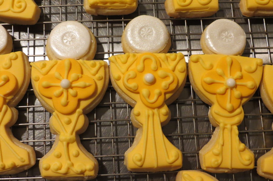 Communion Chalice Cookies - CakeCentral.com