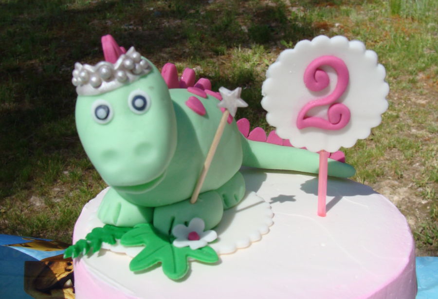 Princess Dinosauer - CakeCentral.com