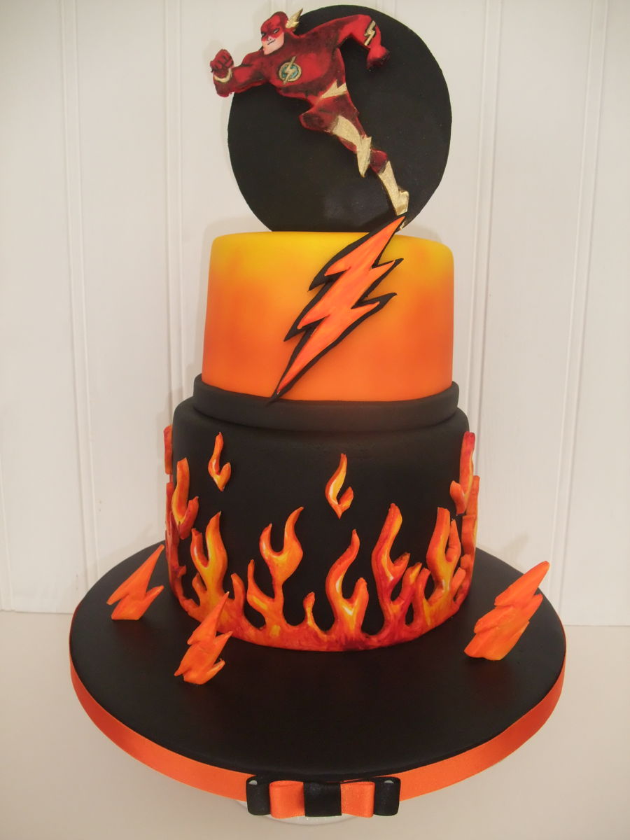 "flash" Birthday Cake - CakeCentral.com