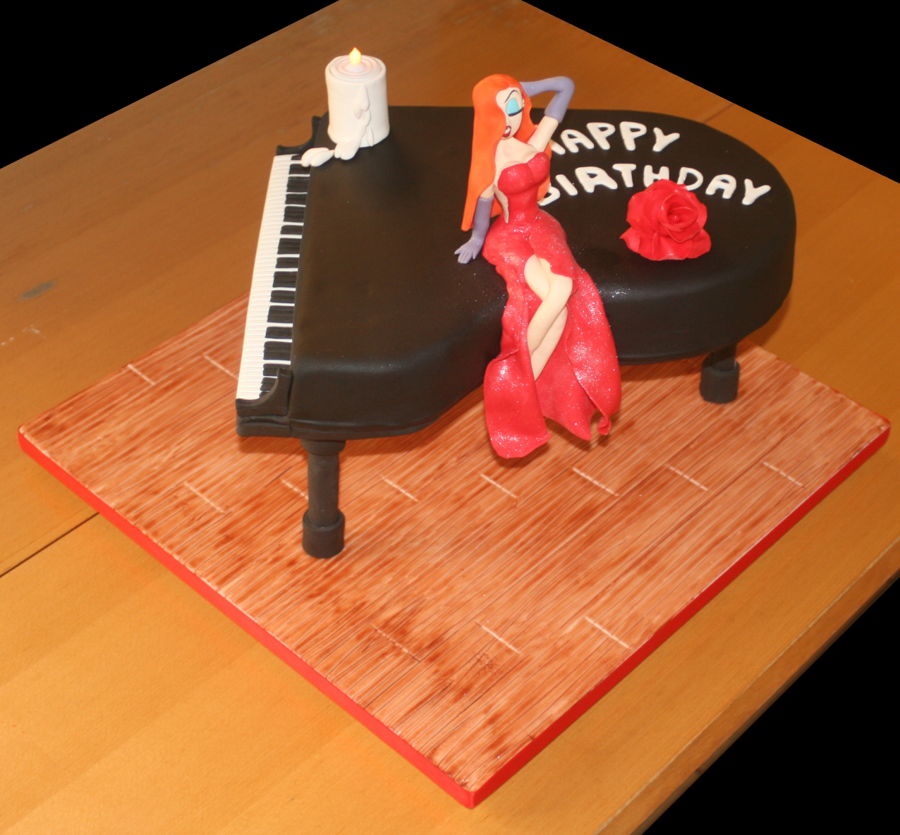 Jessica Rabbit On Piano - CakeCentral.com