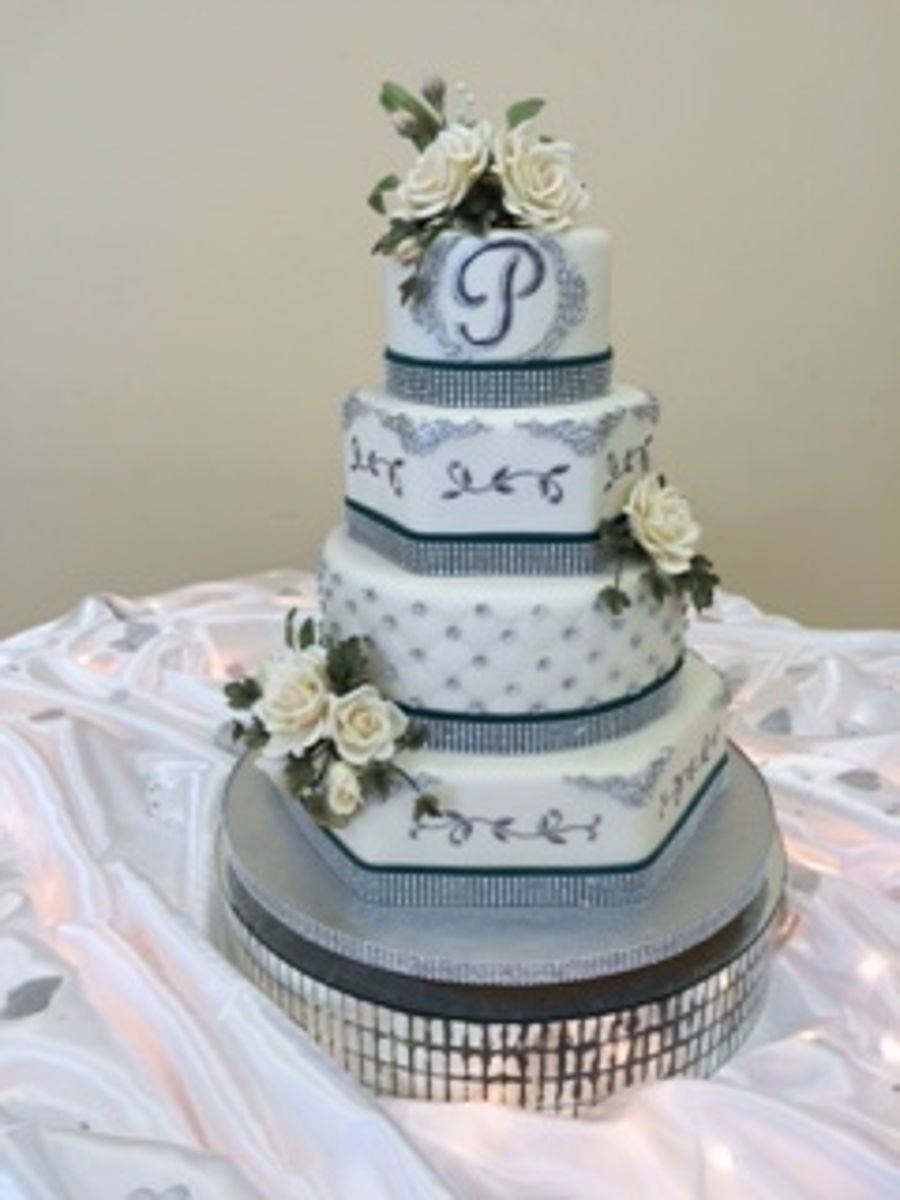 Blinged Out - CakeCentral.com