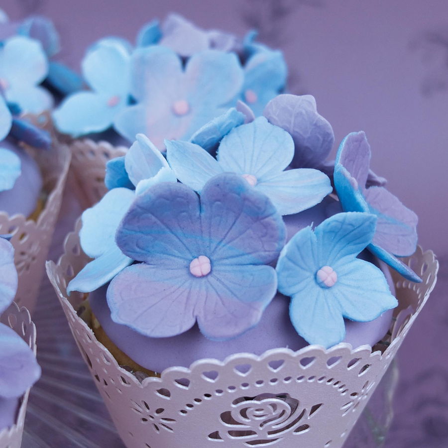 Hydrangea Cupcakes - CakeCentral.com