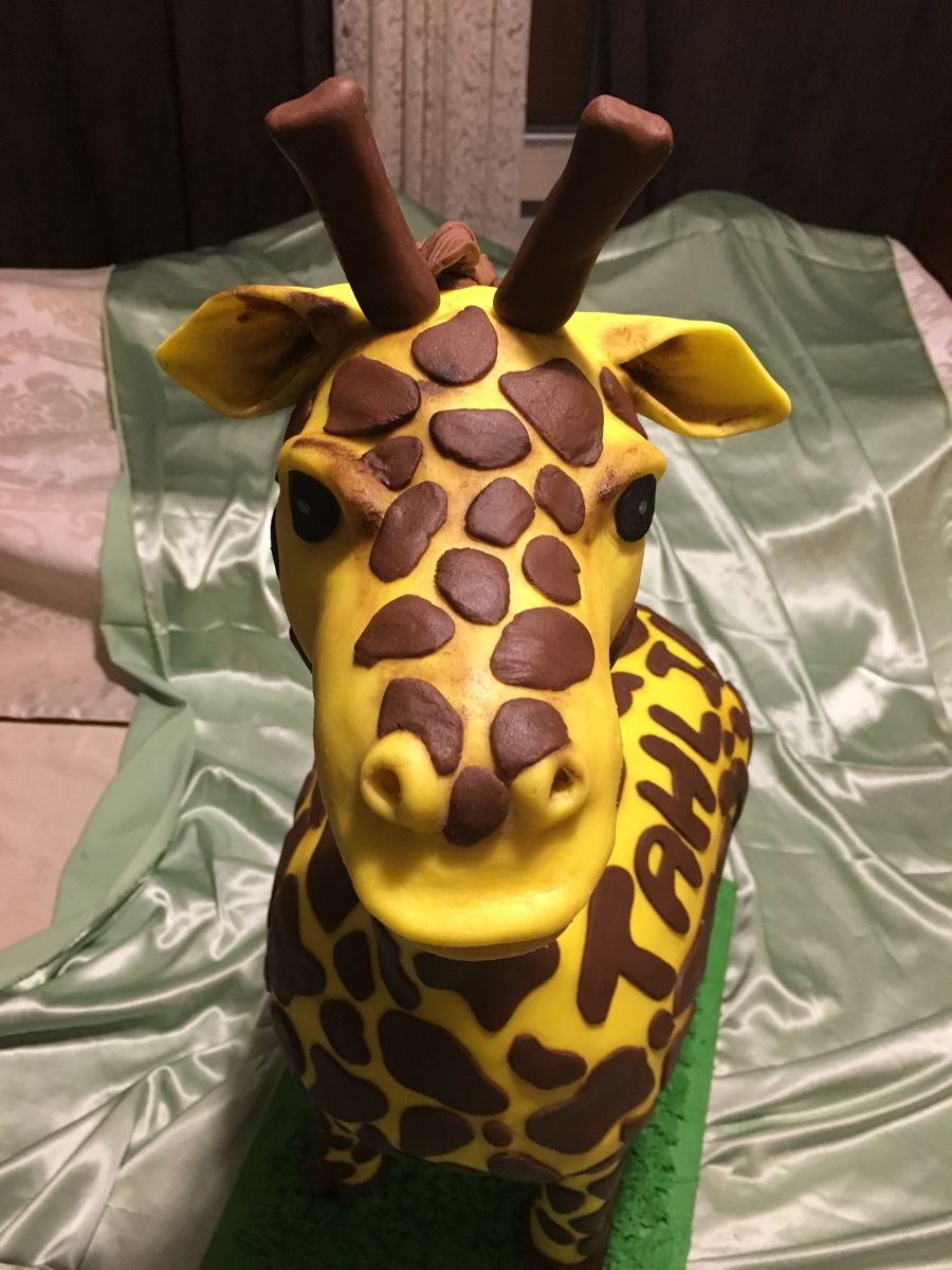 Giraffe - CakeCentral.com