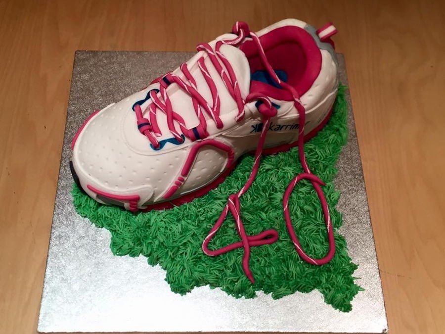 Karrimor Trainer Cake - CakeCentral.com