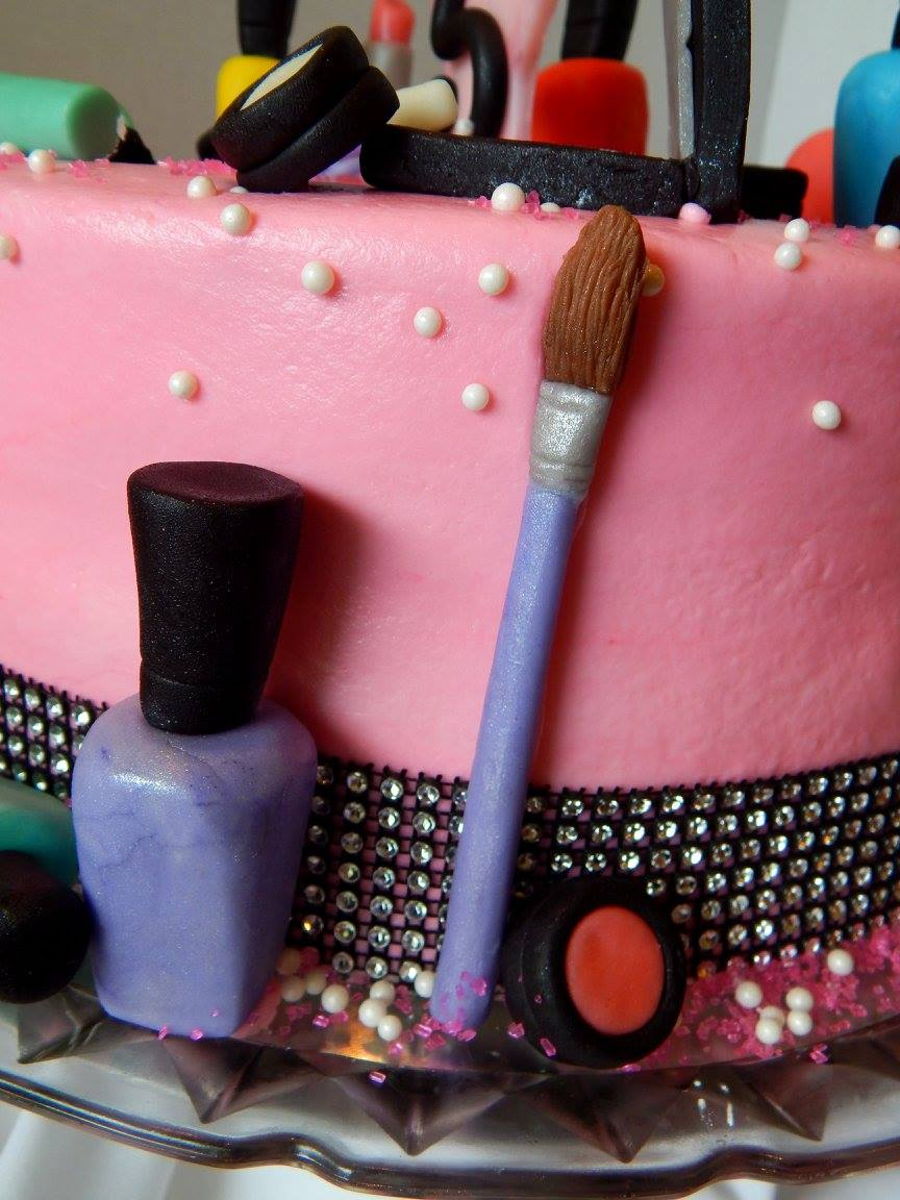 Makeup Cake - CakeCentral.com