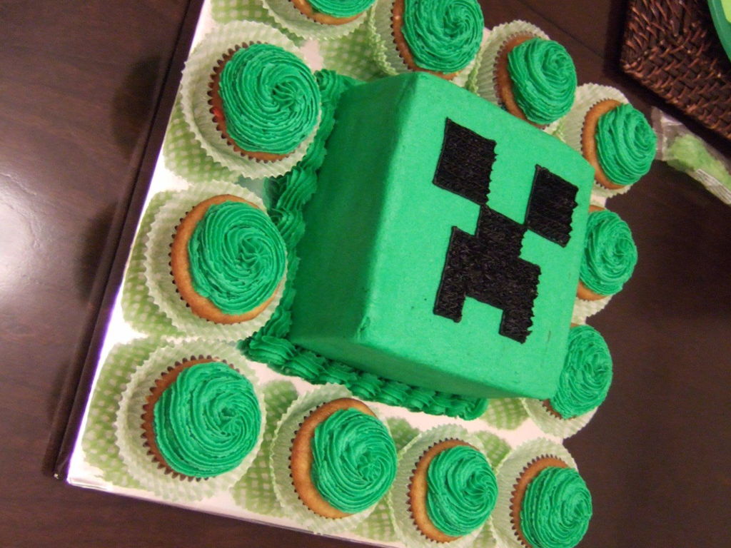 Minecraft Creeper Cake Ideas Minecraft Cake Ideas | Minecraft Creeper