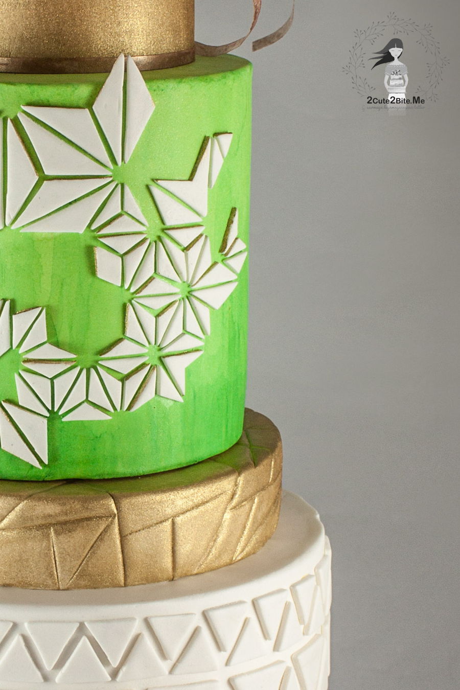 Modern Geometric Metallics - CakeCentral.com