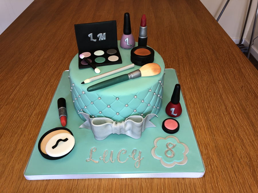 Girls Make Up Cake - CakeCentral.com