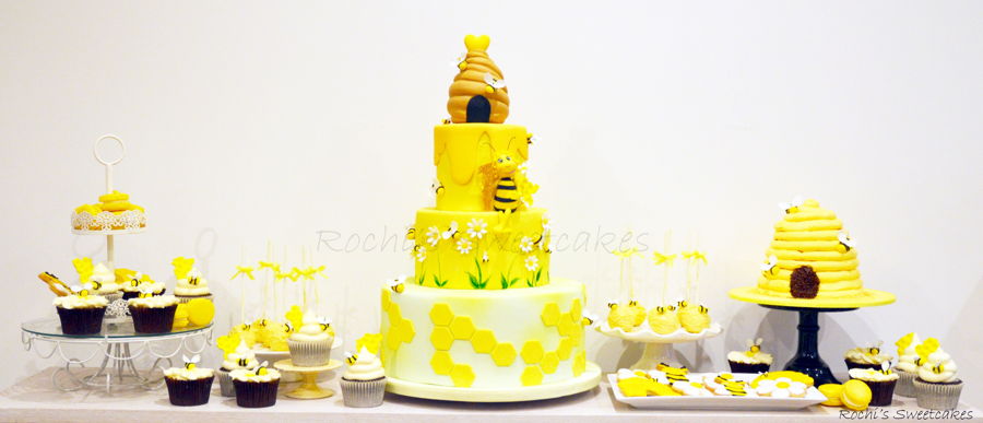 Buzzy Bees - CakeCentral.com